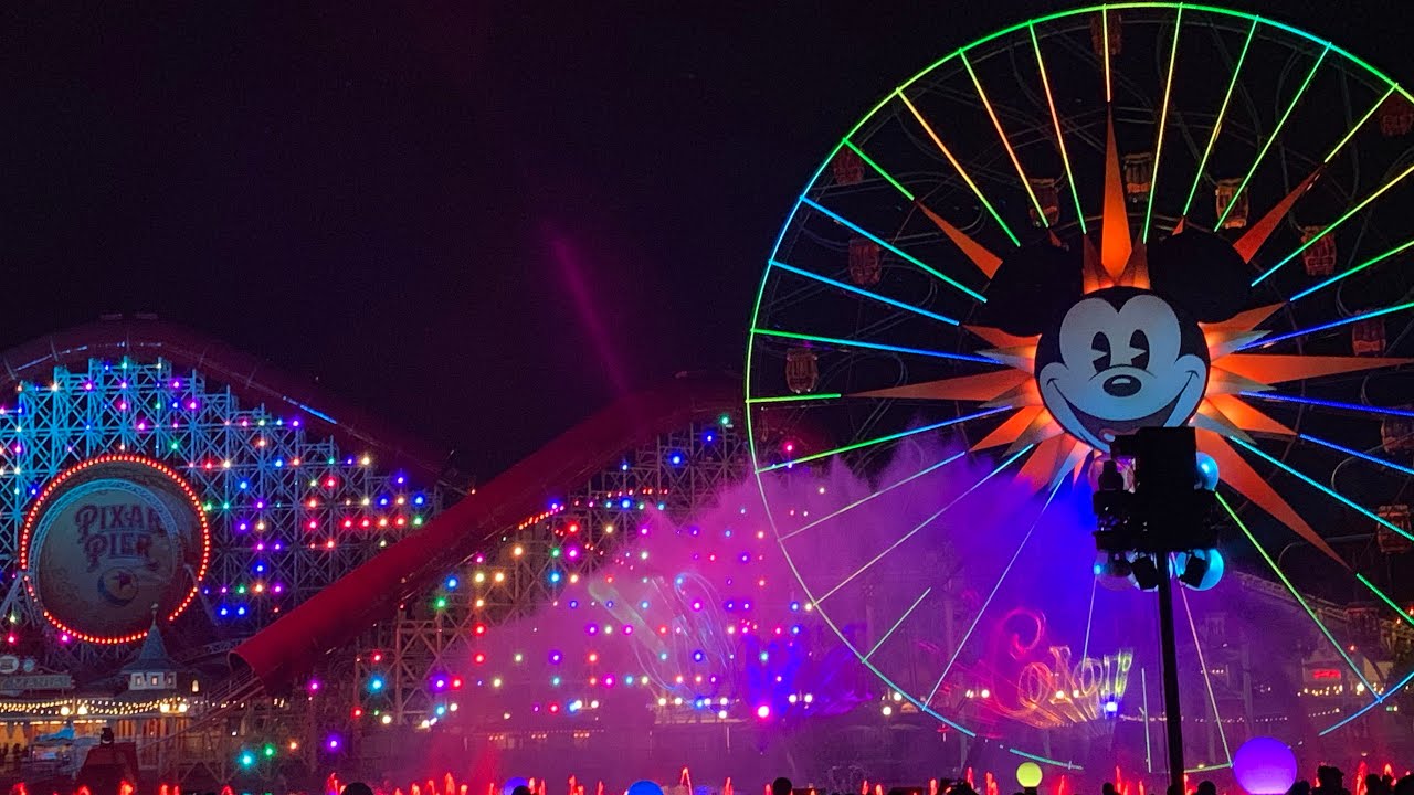 World of Color Aladdin 2019 - YouTube