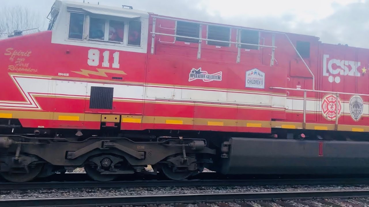 Happy New Years! Here is CSXT 911 “Honoring our First Responders ...