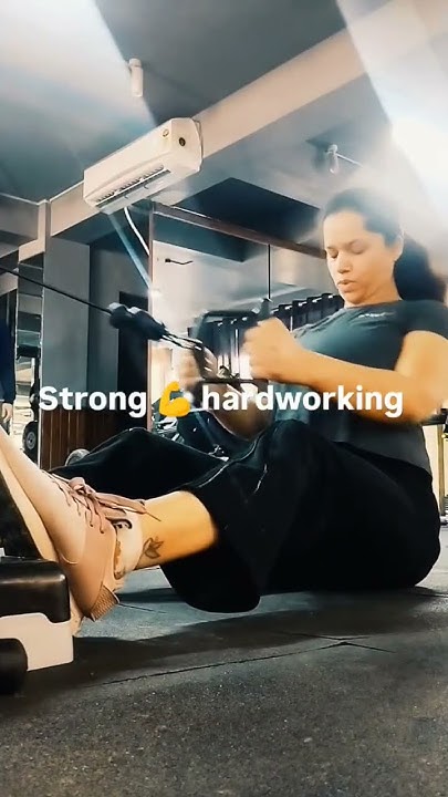 Aaj ki nari #nari #strong #youtubeshorts #ytshort #workout #gym - YouTube