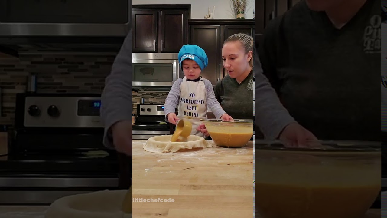 PUMPKIN PIE FLIES EVERYWHERE! - YouTube