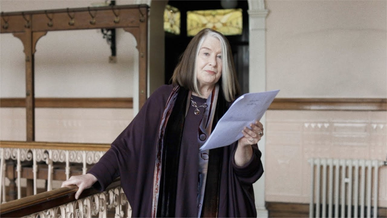 Eleanor Methven reads Peter Halstead's "Glassmaker" - YouTube