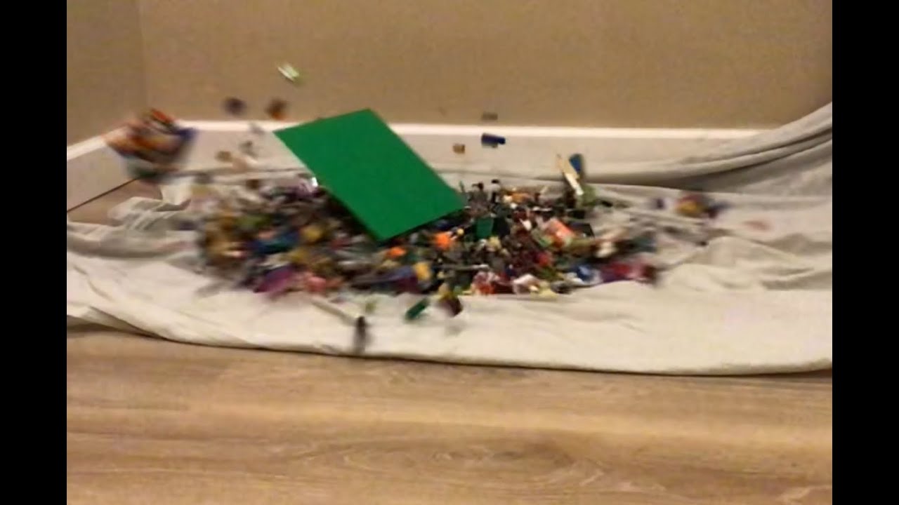 Lego explosion (32 bye 32) full of legos - YouTube