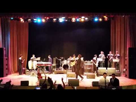 Mohsen Yeganeh - Ahay Khabar Nadari (live in London)