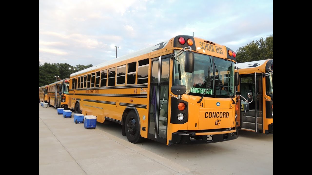 BlueBird All-American D3 CNG Powered - 2 (Cummins ISL-G 8.9) - YouTube