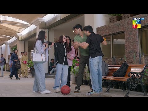 University Ke Phele Din Larki Ke Sath Larai...!! #noreengulwani #ibrahimalialavi - Pehli Mohabbat