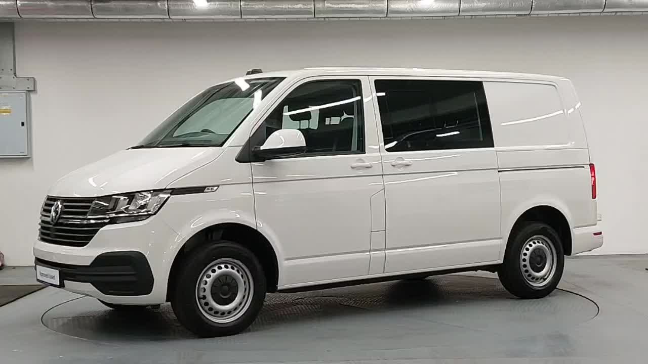 DK74CYJ - Volkswagen Transporter T32 2.0 TDI 150 Startline Kombi Van ...