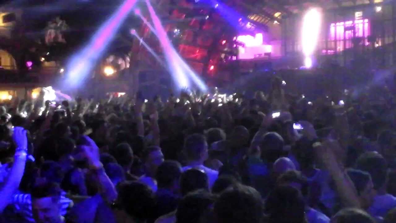 Ushuaïa Ibiza Hotel: Erick Morillo + Swedish House Mafia - Pool Party ...