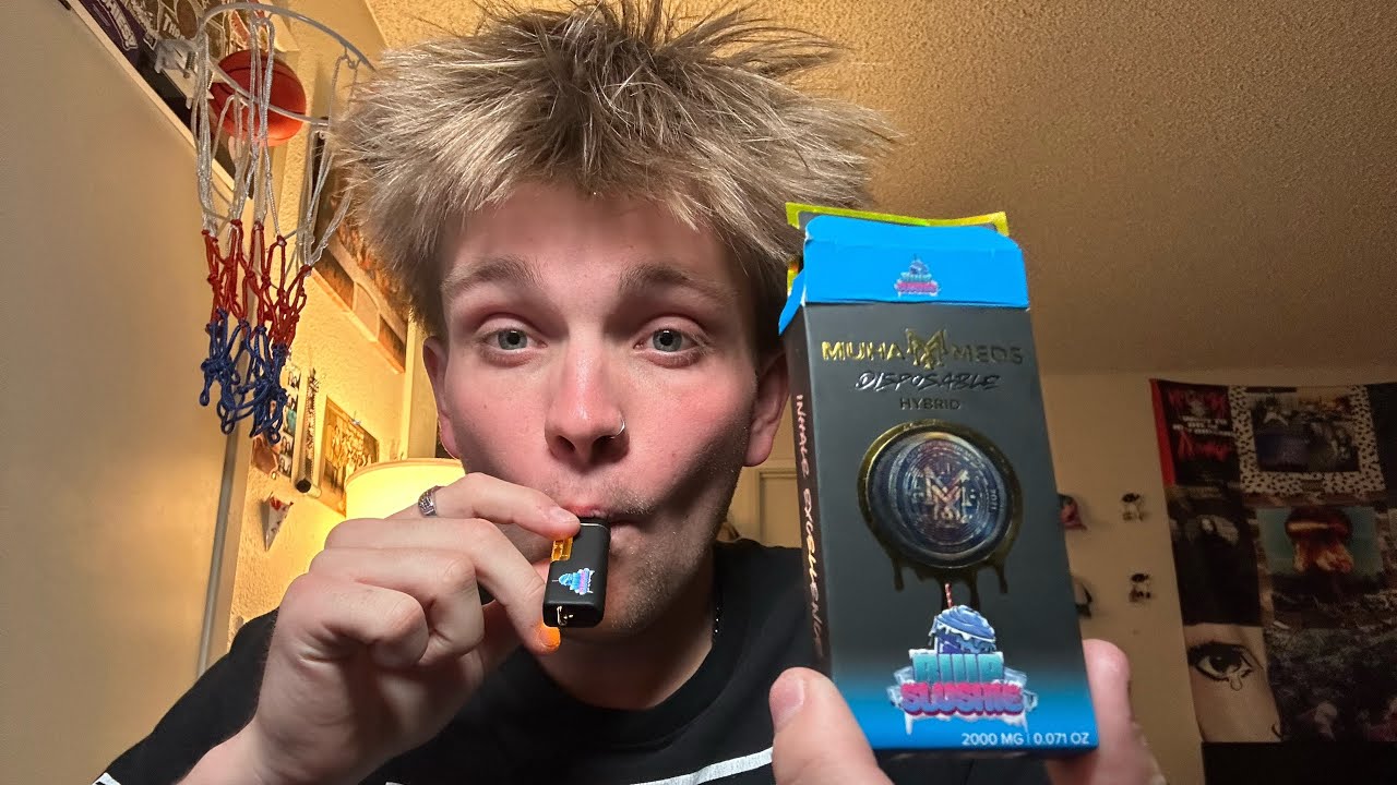 Reviewing Blue Slushie Muha meds 🫐🍃💨 - YouTube