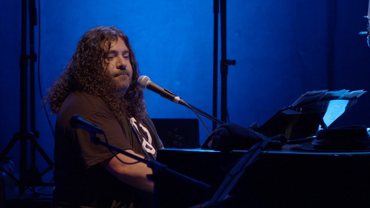 Nuno Barroso- Nas Asas do Amor (ao vivo) - YouTube