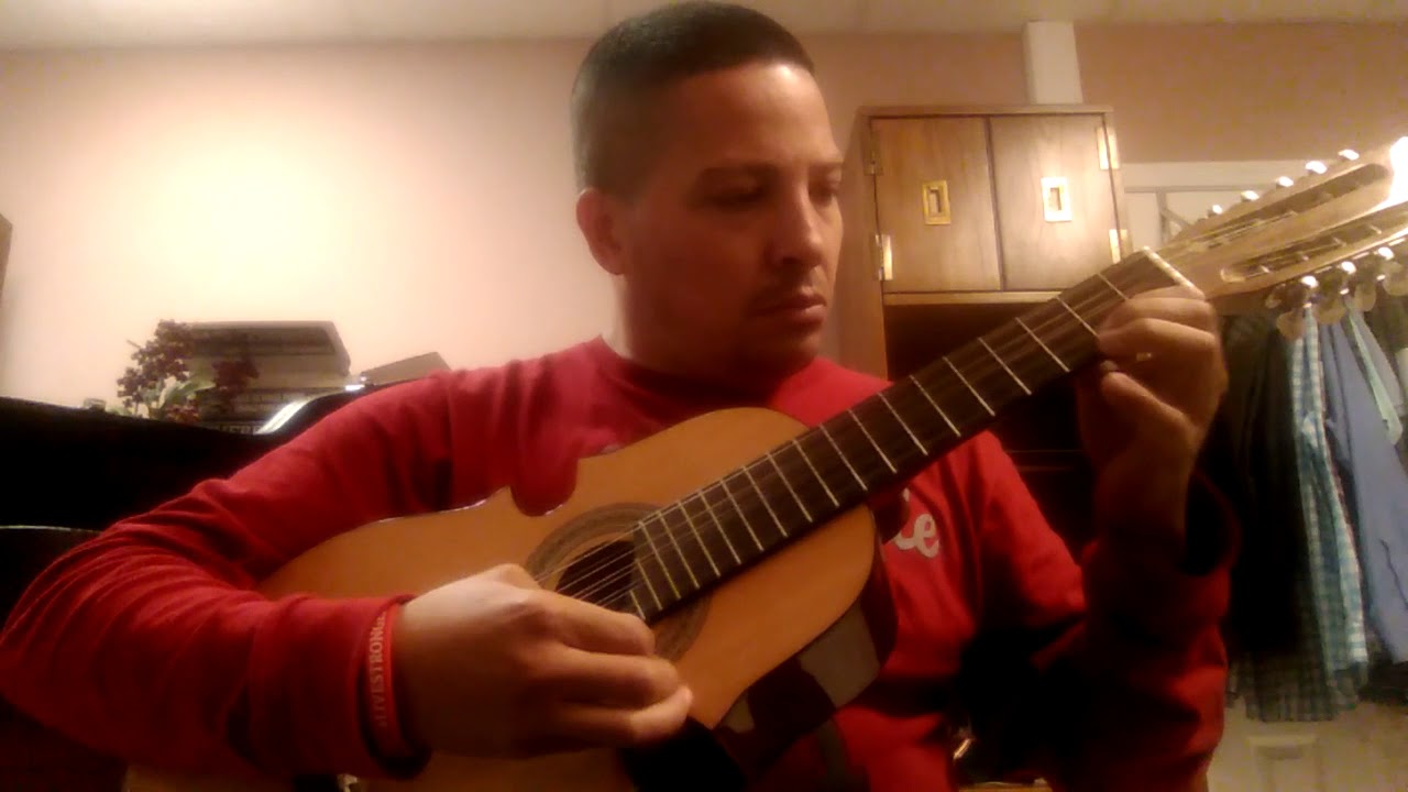 One man one instrument salsa band: playing to chan Chan using el cuatro ...