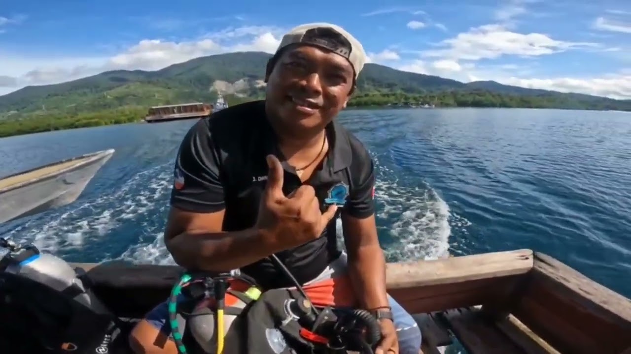 Explore Dive Blue Ring Reef And Japenese Timber Wreck Lahad datu Sabah ...