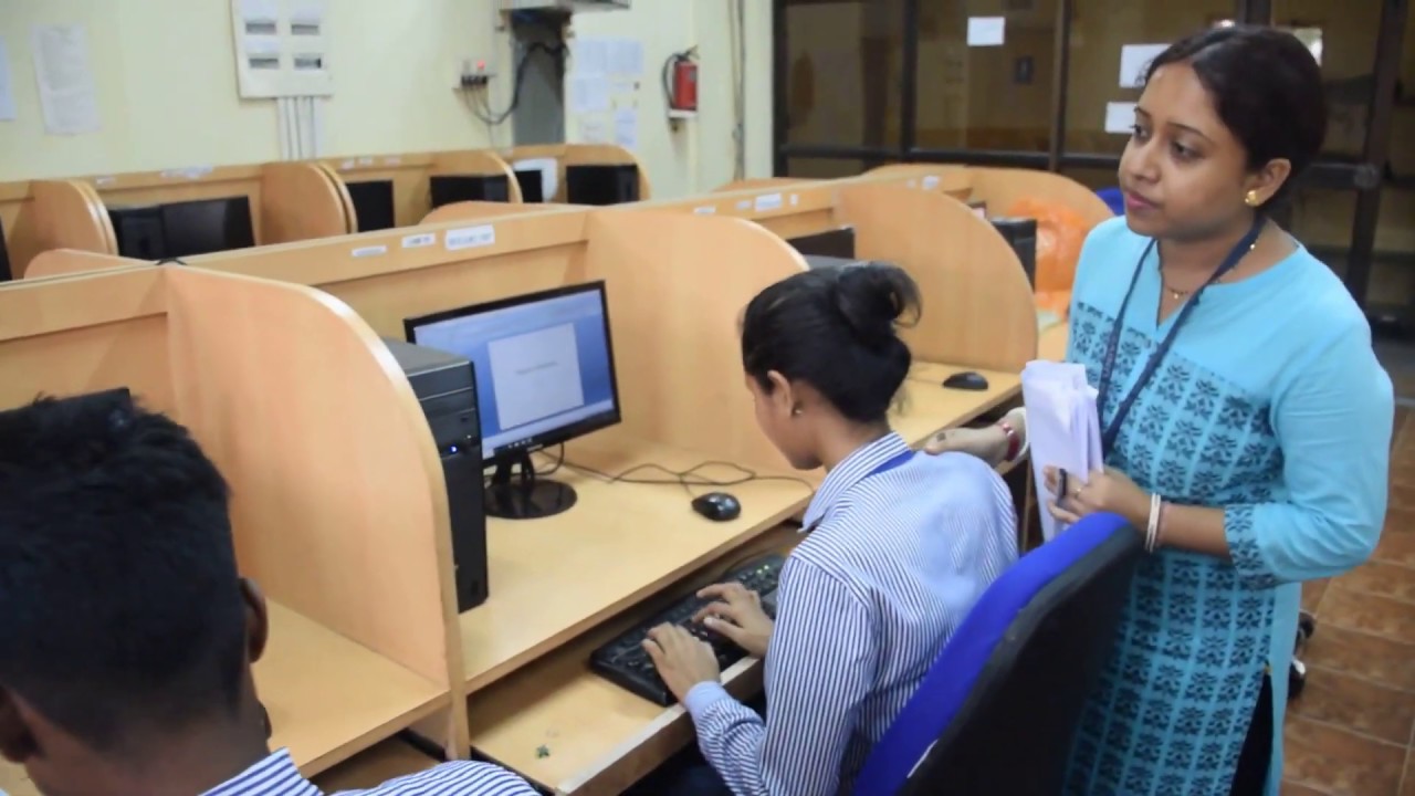 Teacher using ICT for effective Teaching at ICFAI University Tripura ...