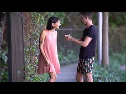 ÖPÜŞME CEZALI OYUN 😲😲||SOKAK ORTASINDA KIZLARI ÖPTÜ!!!