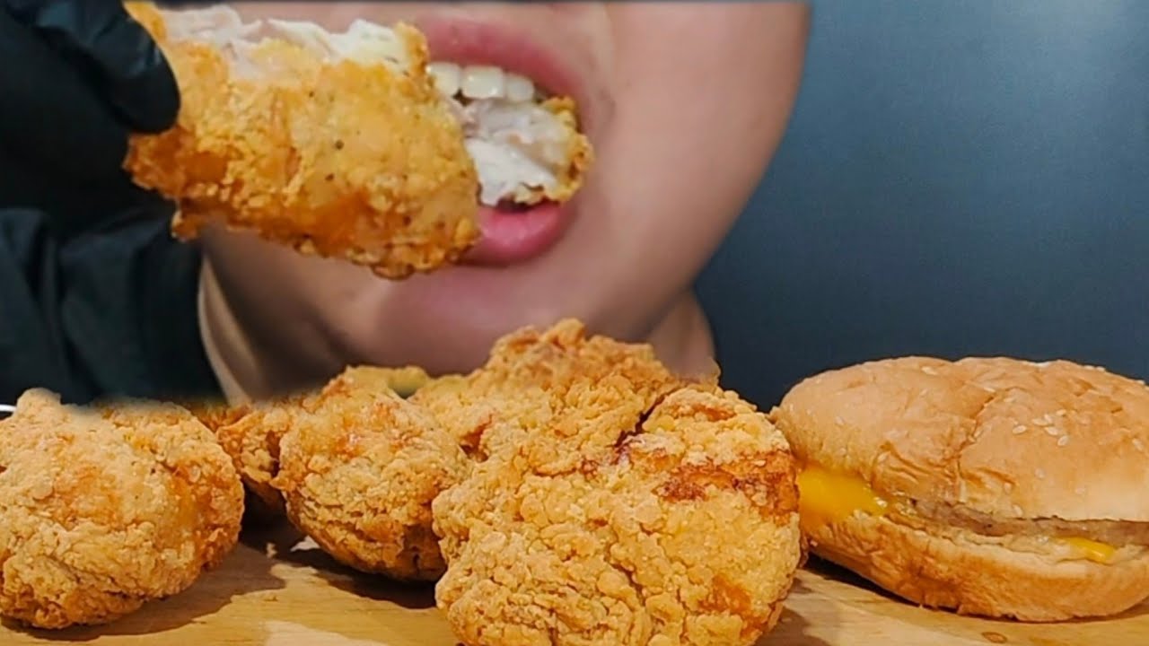 ASMR EATING:Crispy Chicken and Burgers - YouTube