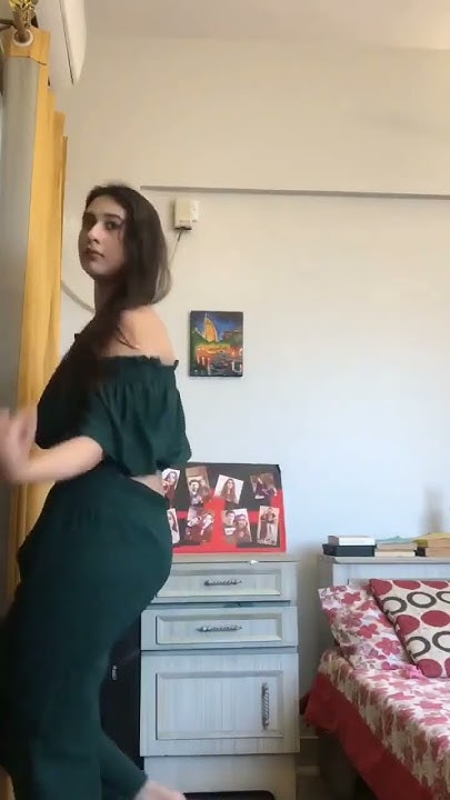 Super sexy dance of pakistani actress Maria Furqan - YouTube
