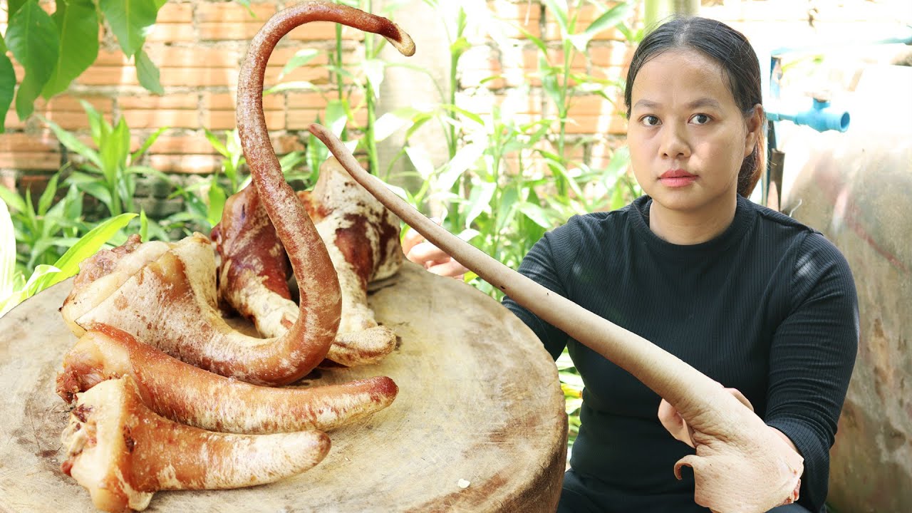 How to cook pigtails soup recipe | Cooking pigtails soup - YouTube