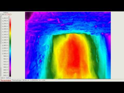 Hot Cement Clinker in a Cement Cooler - ThermaScope SLK movie - YouTube