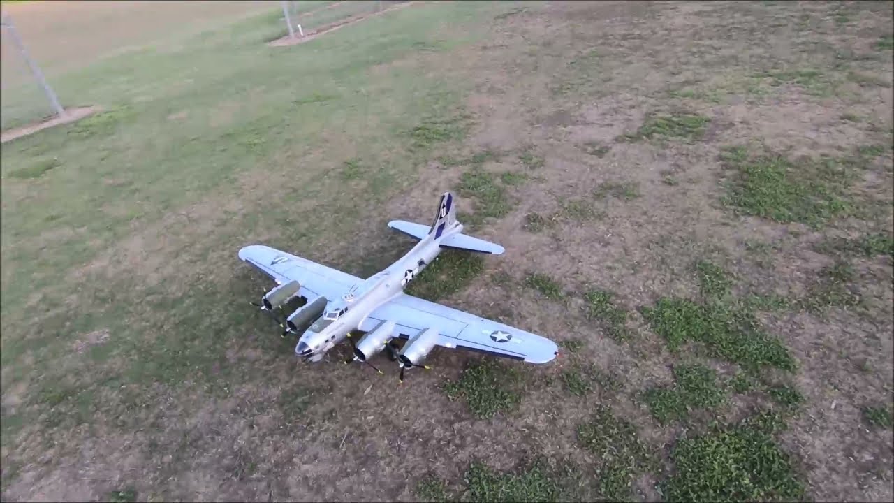 HobbyKing 1875mm B- 17 Flying Fortress Evening Sortie - YouTube