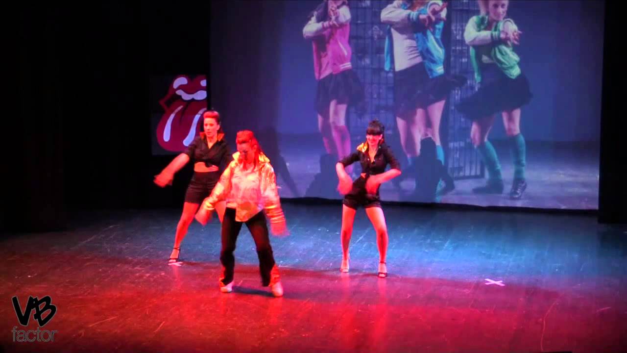 Vb5 - Semifinale - The A2M - YouTube