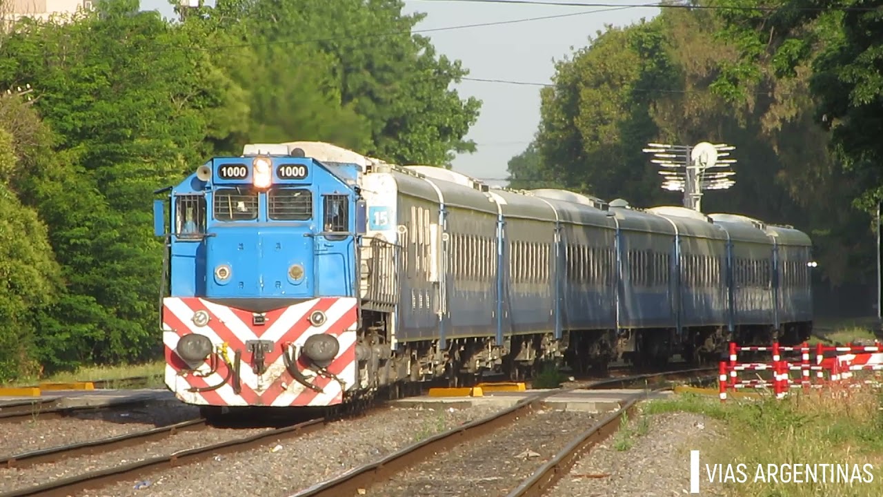 EMD GM G26 1000 con el "Martita" Tren N°563 por Devoto rumbo a Junin ...