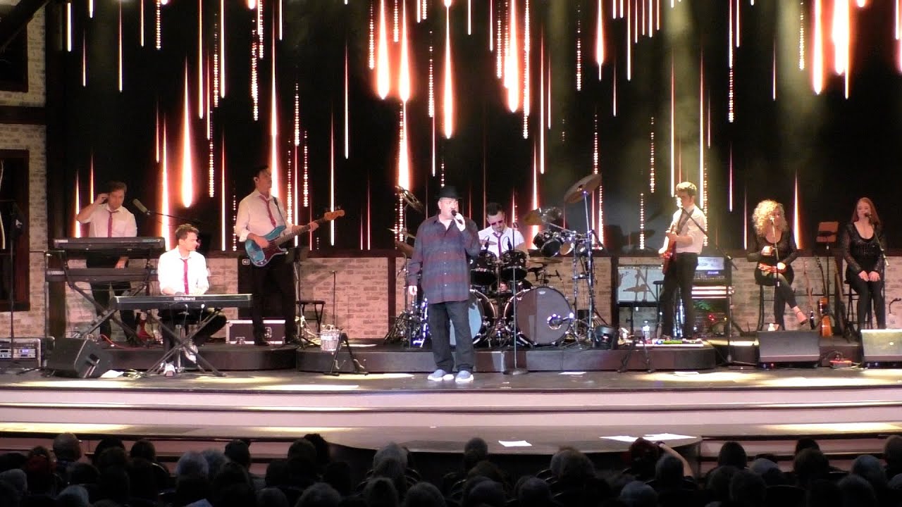 Jeff Lewis, “In the Ghetto” - video by Susan Quinn Sand - YouTube