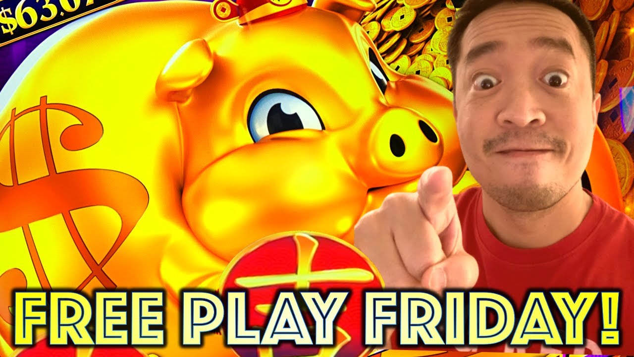 $200 FREE PLAY FRIDAY! 🎰 FEEDING IT TO THE PIGS!? 🐷 RAKIN BACON DELUXE ...