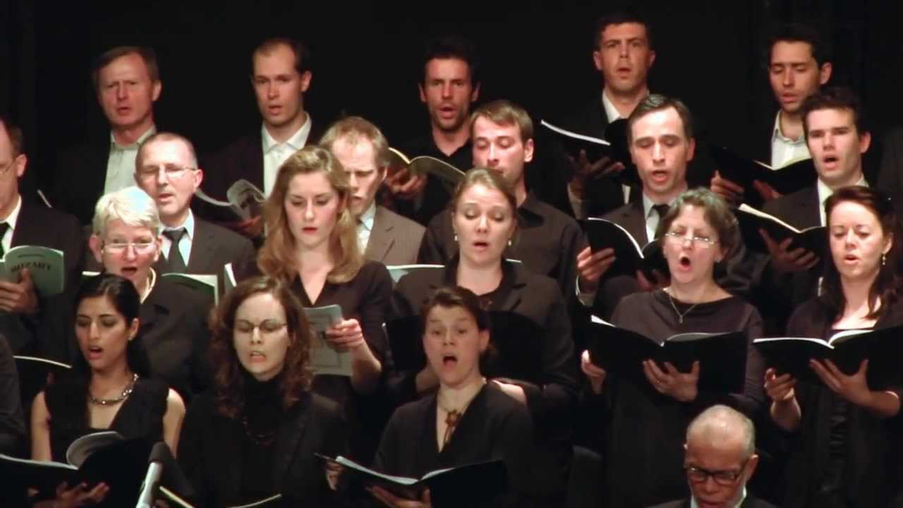 W.A. Mozart • Requiem Mass in D Minor KV 626 - YouTube