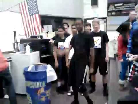 Chief Sealth Band Victory Dancing Part 2 - YouTube