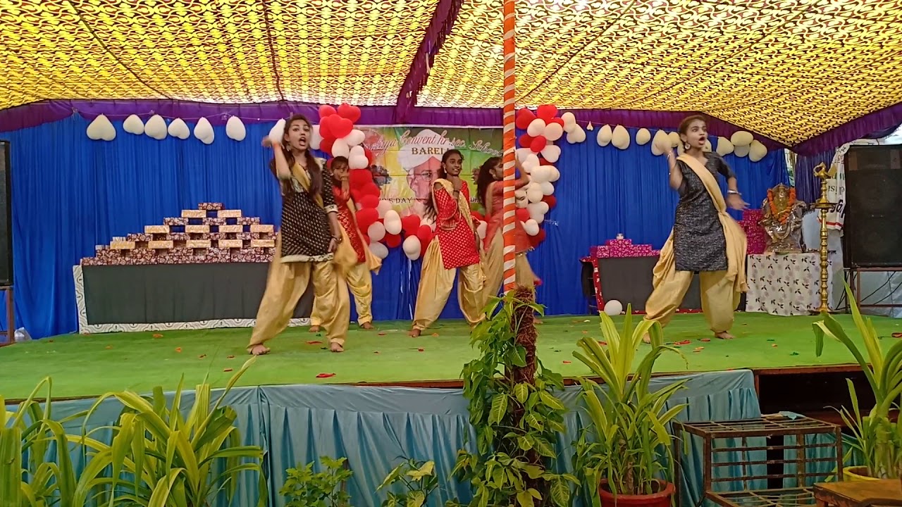 Kavya & Group Dance 2019-20 - YouTube