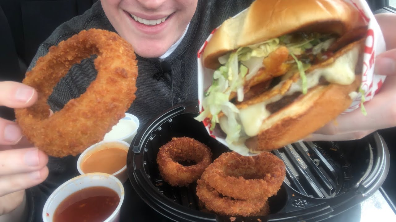 ASMR | Red Robin Mukbang - YouTube