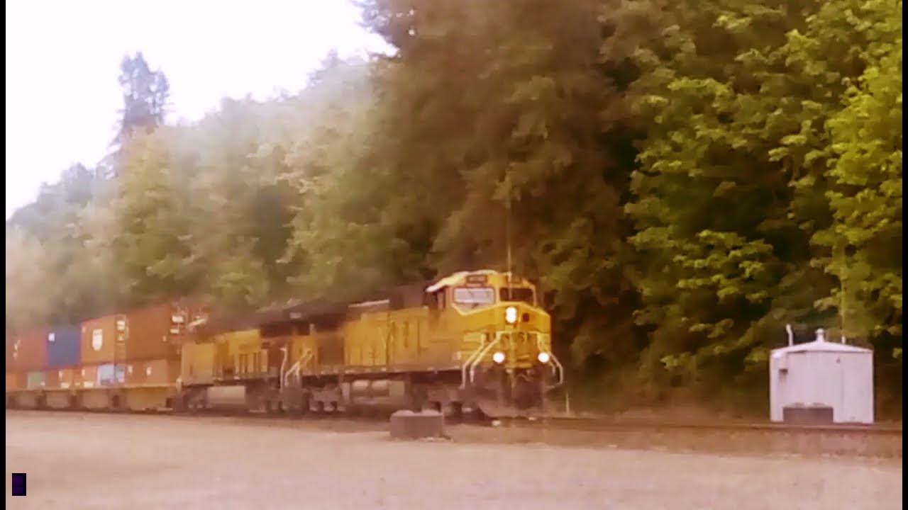 bnsf train Amtrak Cascades train picture sideshow Made with Clipchamp - YouTube