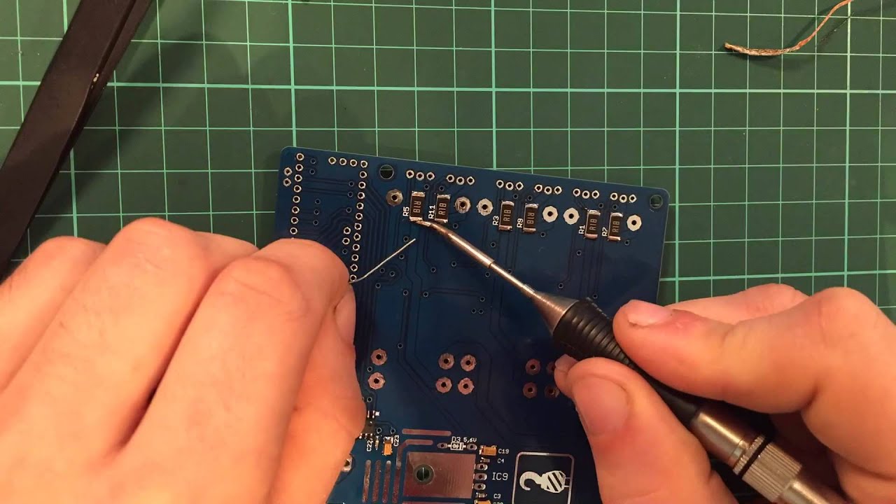 Kran controller assembling timelapse - YouTube