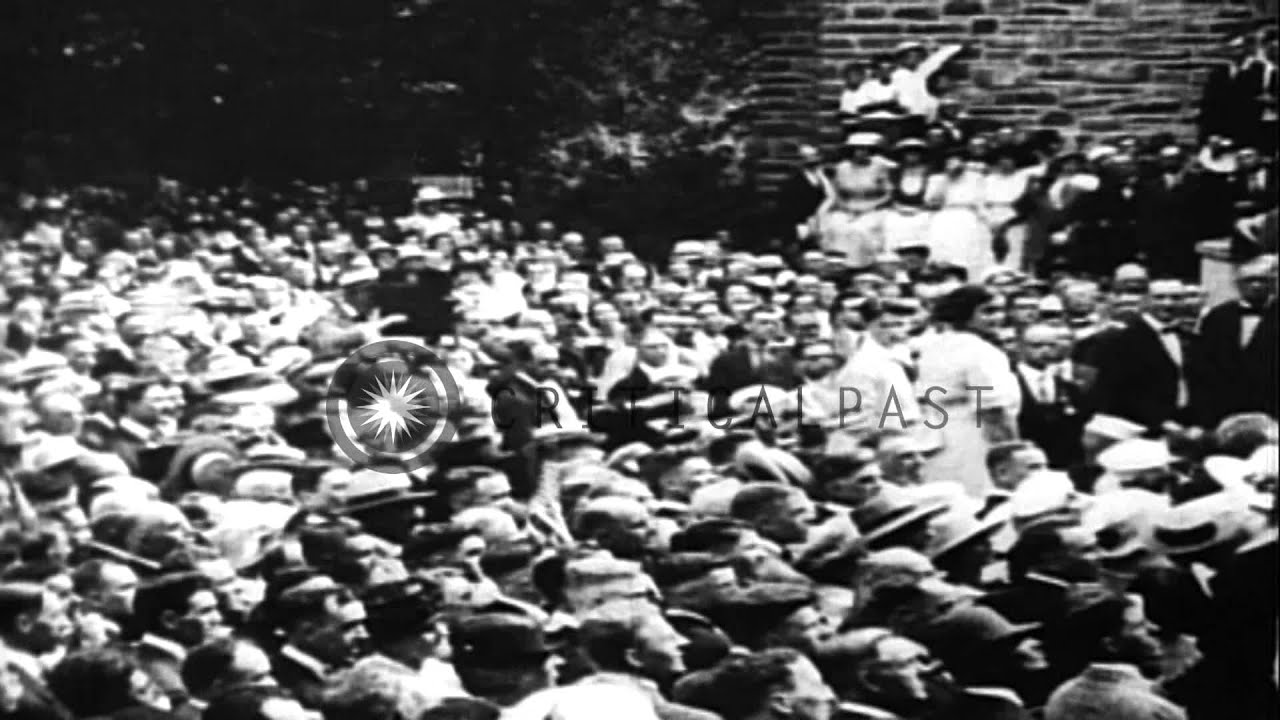 Franklin D. Roosevelt campaigns for Vice Presidency in 1920 and ...