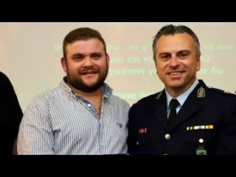 Ο Σαμόλης τραγουδάει το τραγούδι που έγραψε ο διοικητής της τροχαίας ...