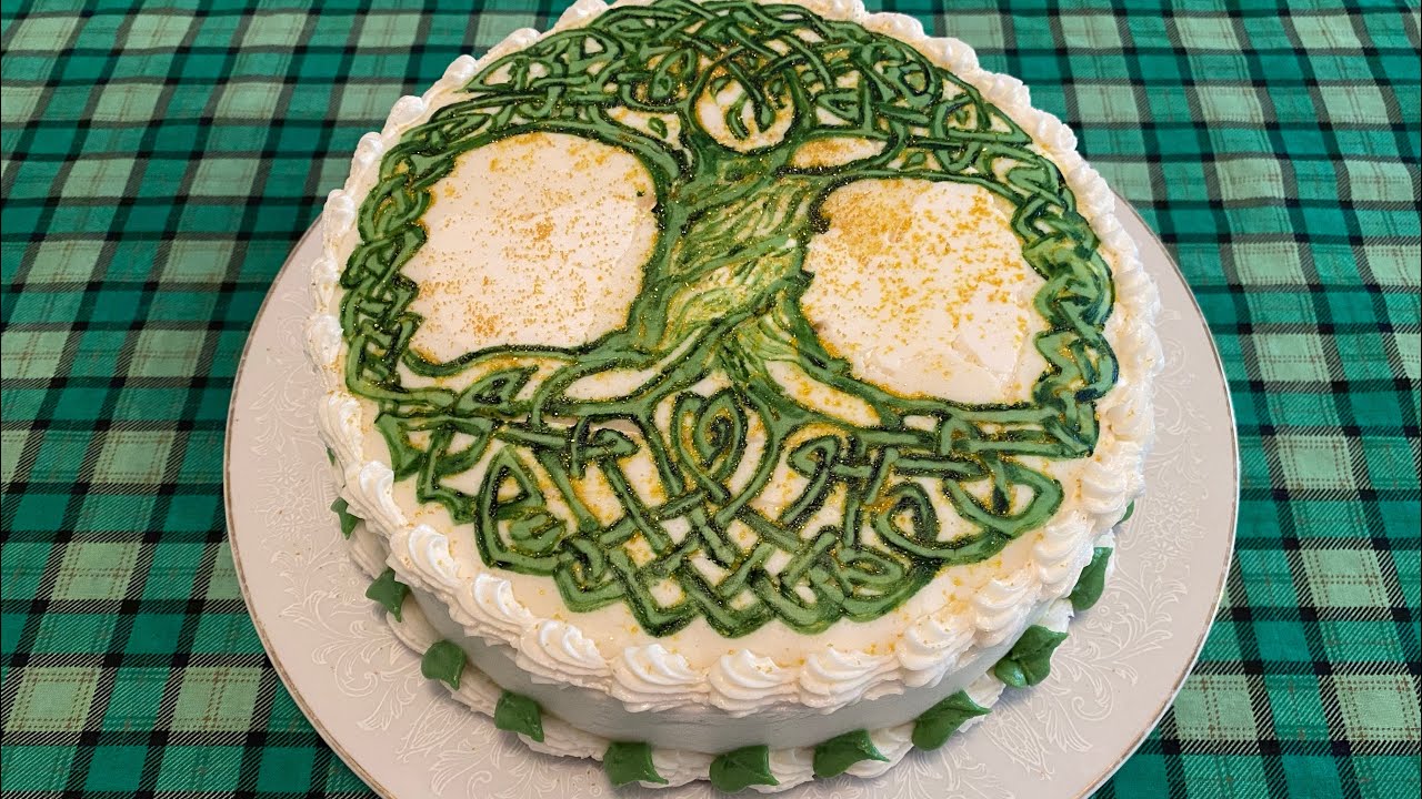 Celtic Tree of Life Cake Decorating - YouTube