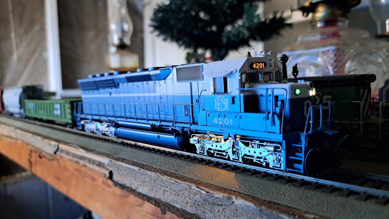 QUICK TRAIN RUNNING STREAM! - YouTube