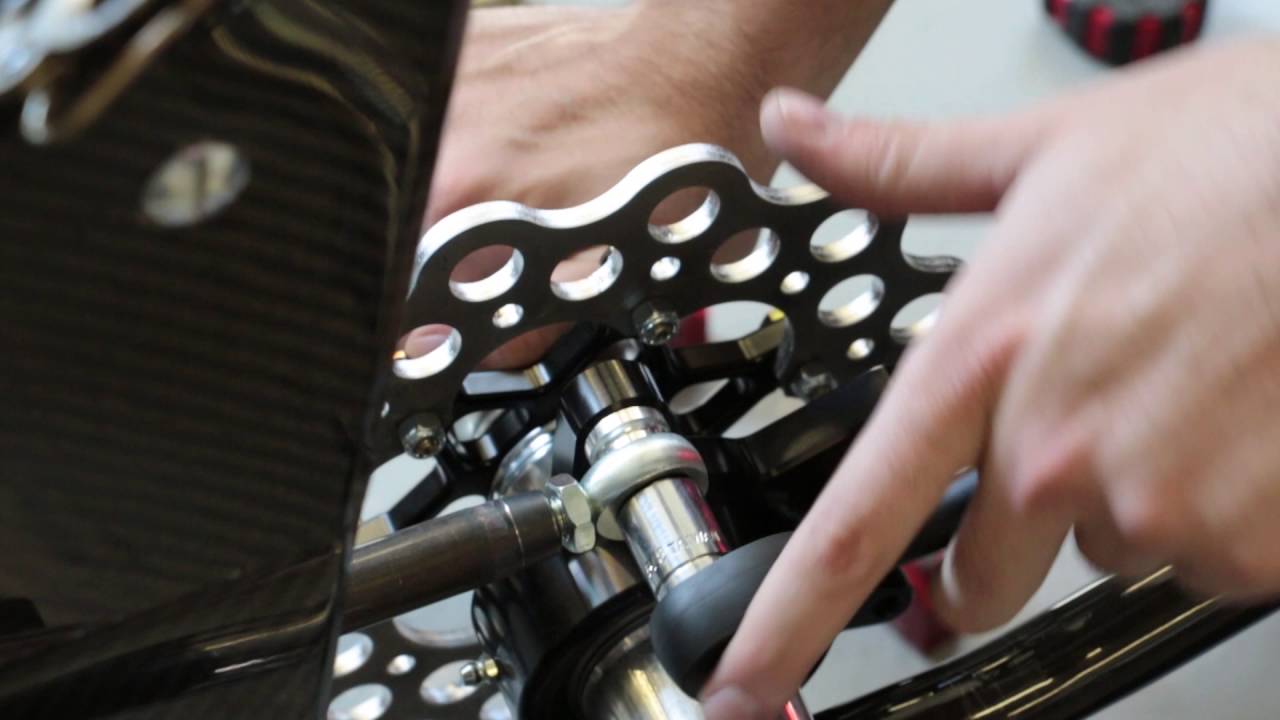 Stallard SST Rear Axle Installation - YouTube