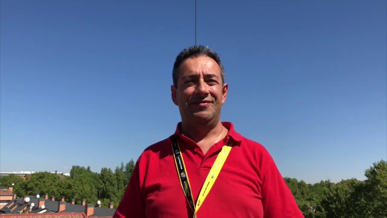 DANIEL FELIPE MARTÍNEZ TRAE LA ALEGRÍA AL TOUR DE FRANCIA - YouTube