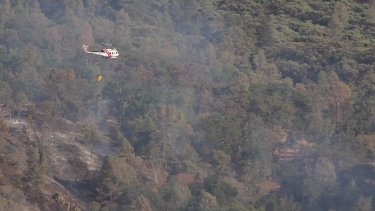 Helicopter air attack @ California Wildfire - August 9. 2009 - YouTube