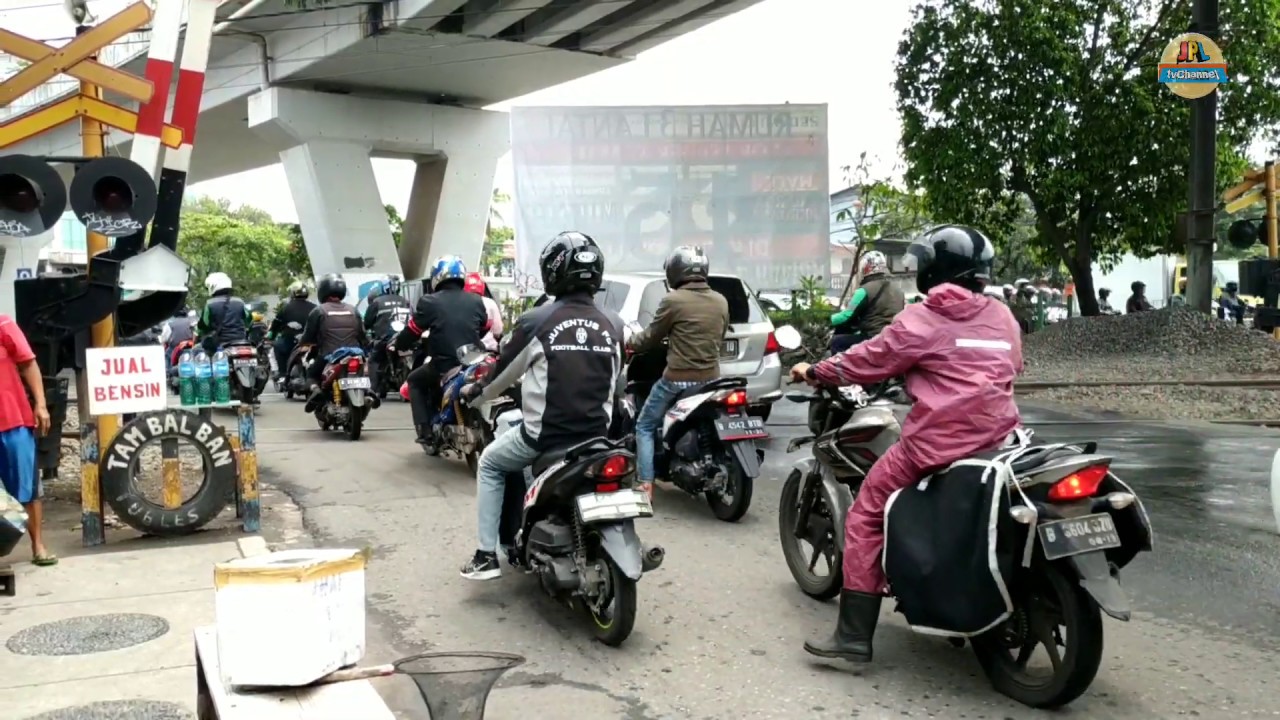 REVISITED ! Perlintasan Kereta Api KRL Stasiun Pesing Jakarta Barat ...
