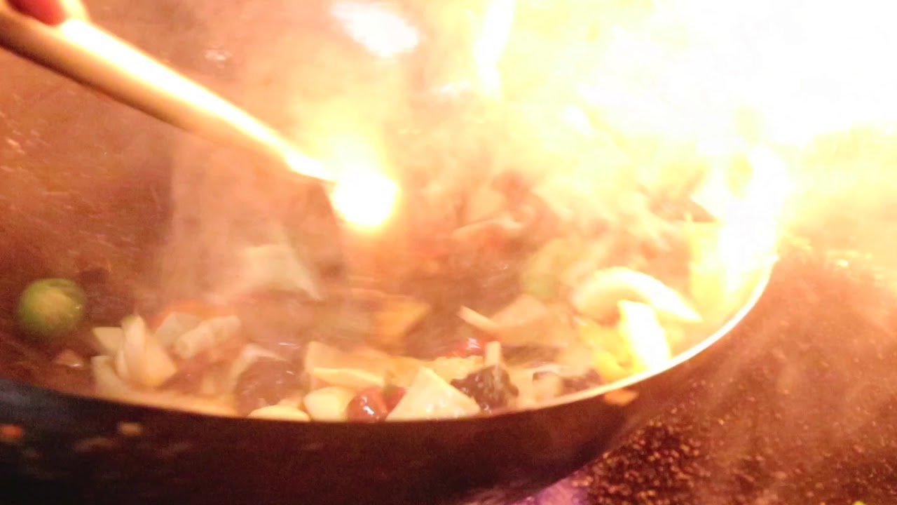 Sze Chuan Cuisine's Stir Fried Beef Aorta - YouTube