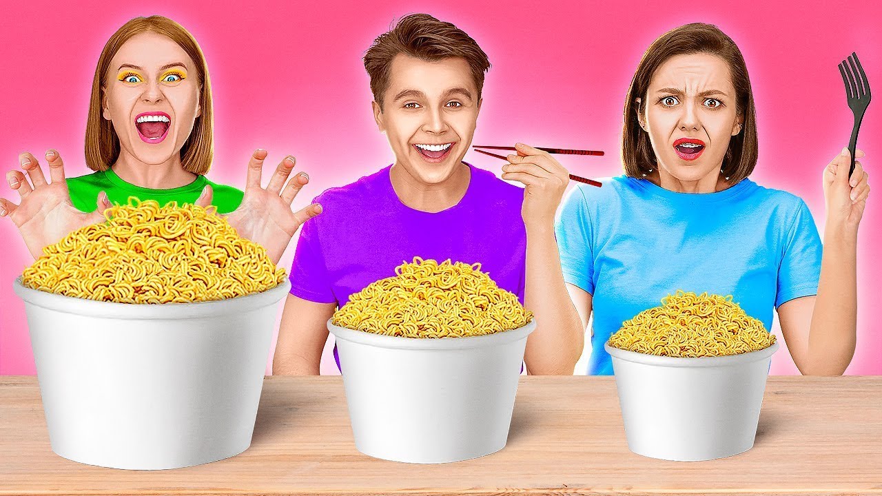 4K 24 HOUR GIANT vs. TINY FOOD CHALLENGE || Who Will Win? Challenge Of ...