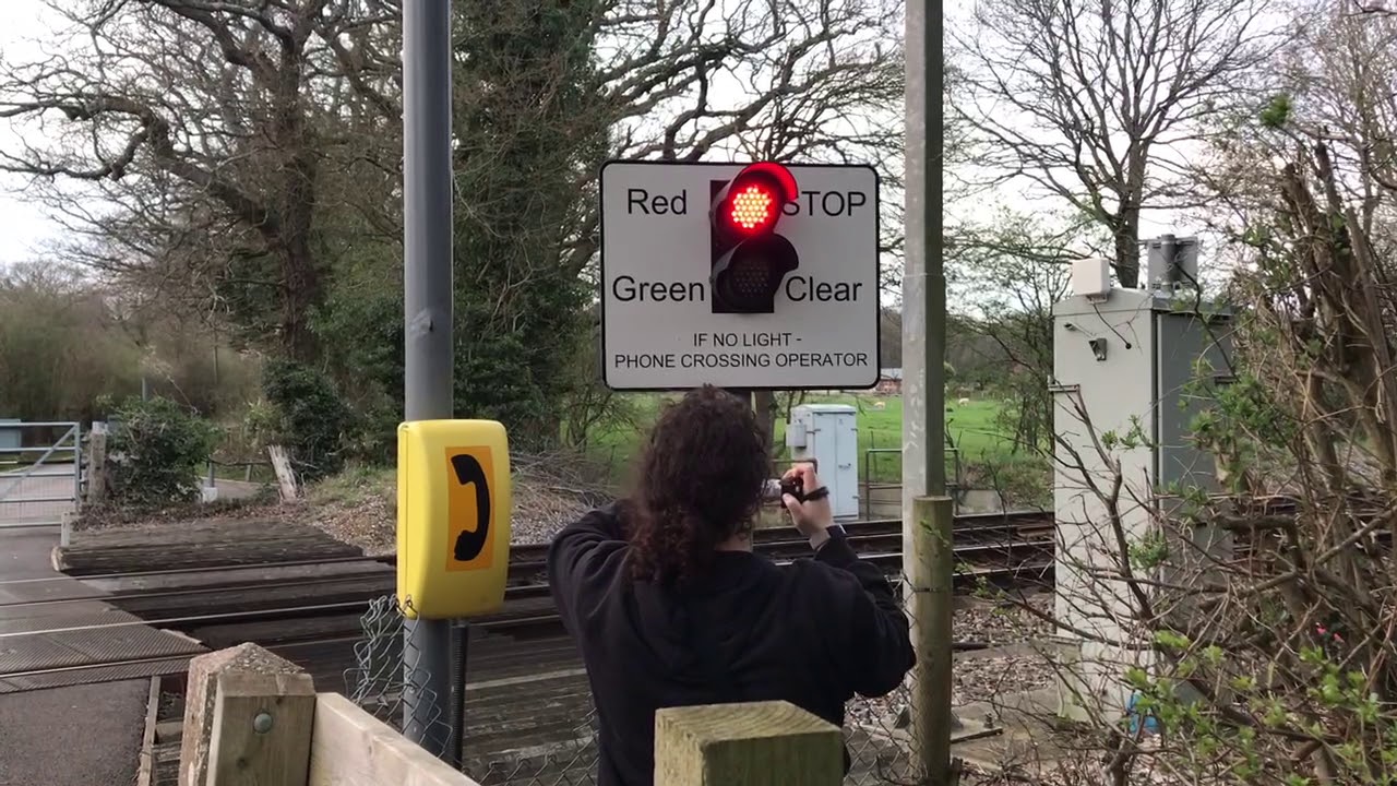 Pratts Lower (User Work) Level Crossing (W.Sussex) Saturday 23.03.2019 ...