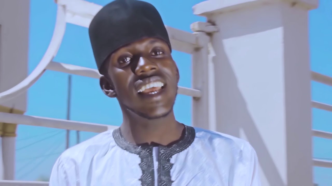 The Prince Yerima SAARO (vidéo Official) - YouTube