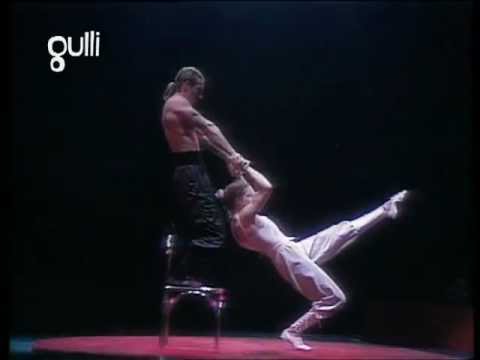 Hand to Hand duo - YouTube
