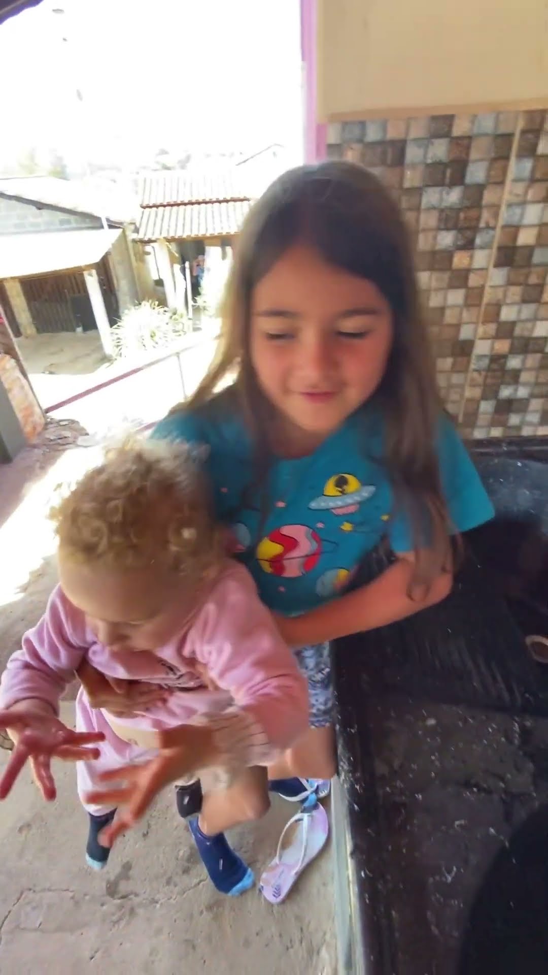 A Irmã Cuidando Shortvideo Humor Shortsviral Youtube Bebe Shorts