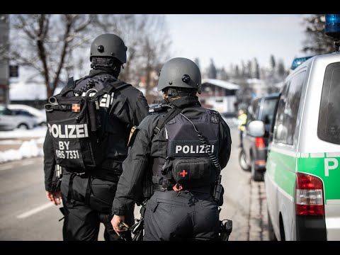 SEK Sondereinsatz Berufschule Traunstein - Vor Ort Bericht