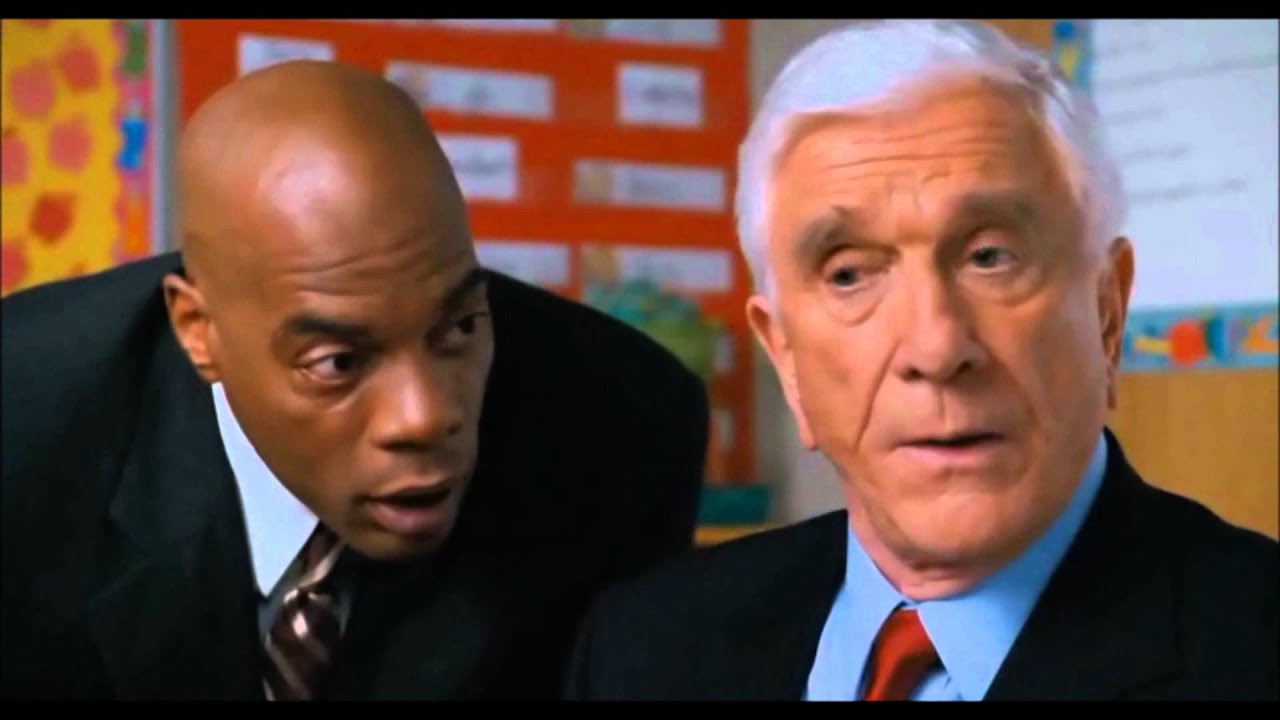 Scary Movie 4 - IL PRESIDENTE - YouTube