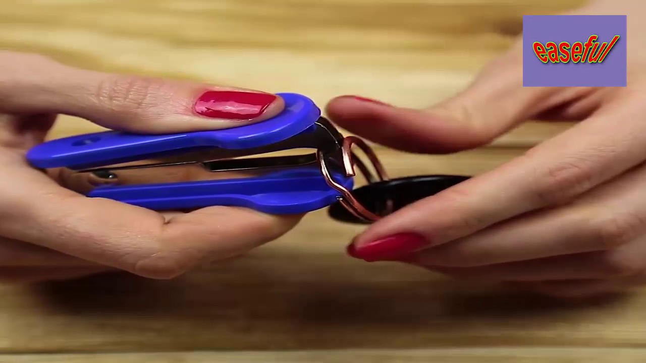 How to easily fix a key to a key ring | easeful - YouTube