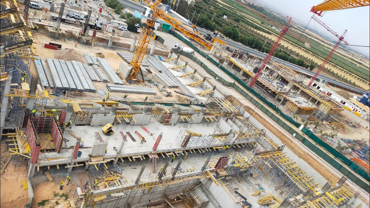 #grue_levage_morocco_tv 🏗️The weather//was//special//today//work ...